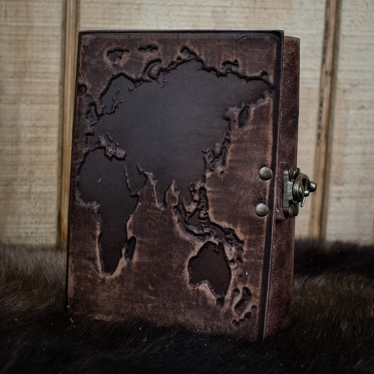 "The World Map" Leather Journal – Misty Mountain Gaming